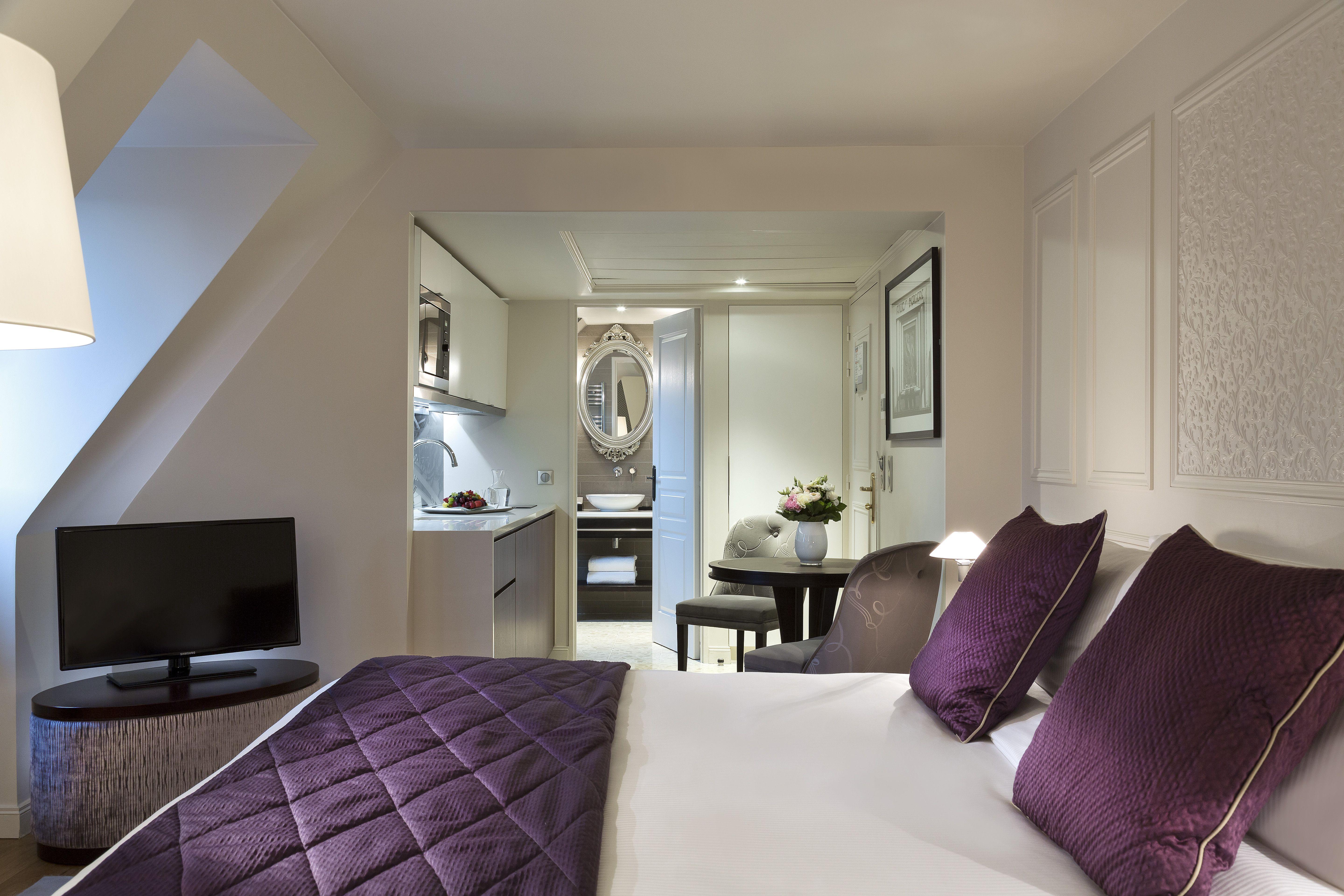 Hotel La Clef Louvre Paris By The Crest Collection Paris, France - book ...