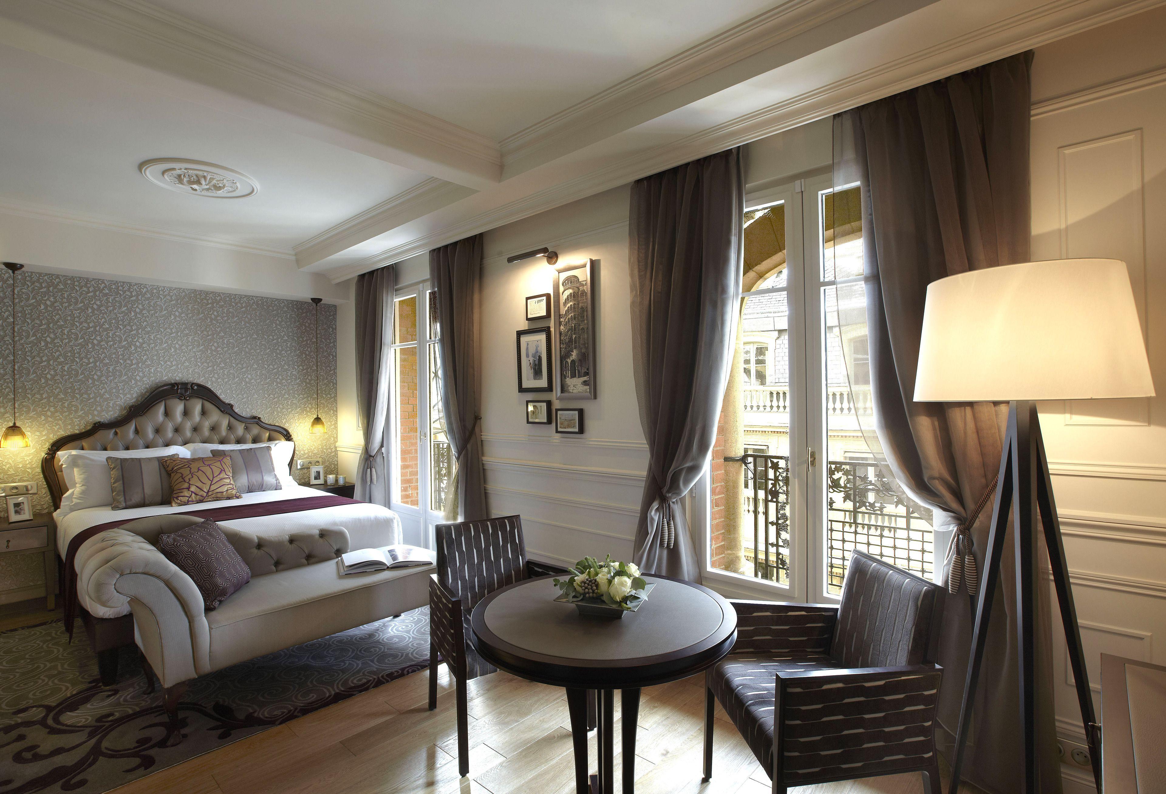 Hotel La Clef Louvre Paris By The Crest Collection Paris, France - book ...