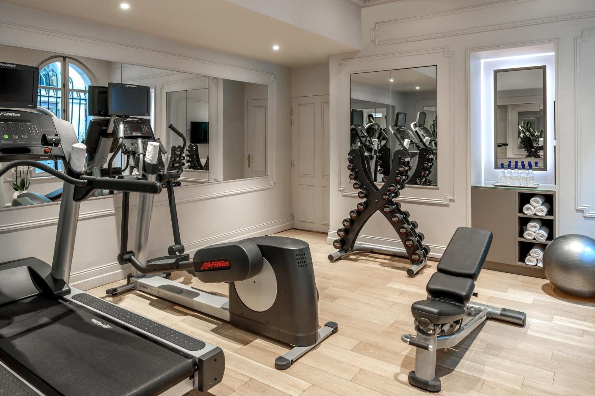 Hotel La Clef Louvre Paris By The Crest Collection Paris, France - book ...